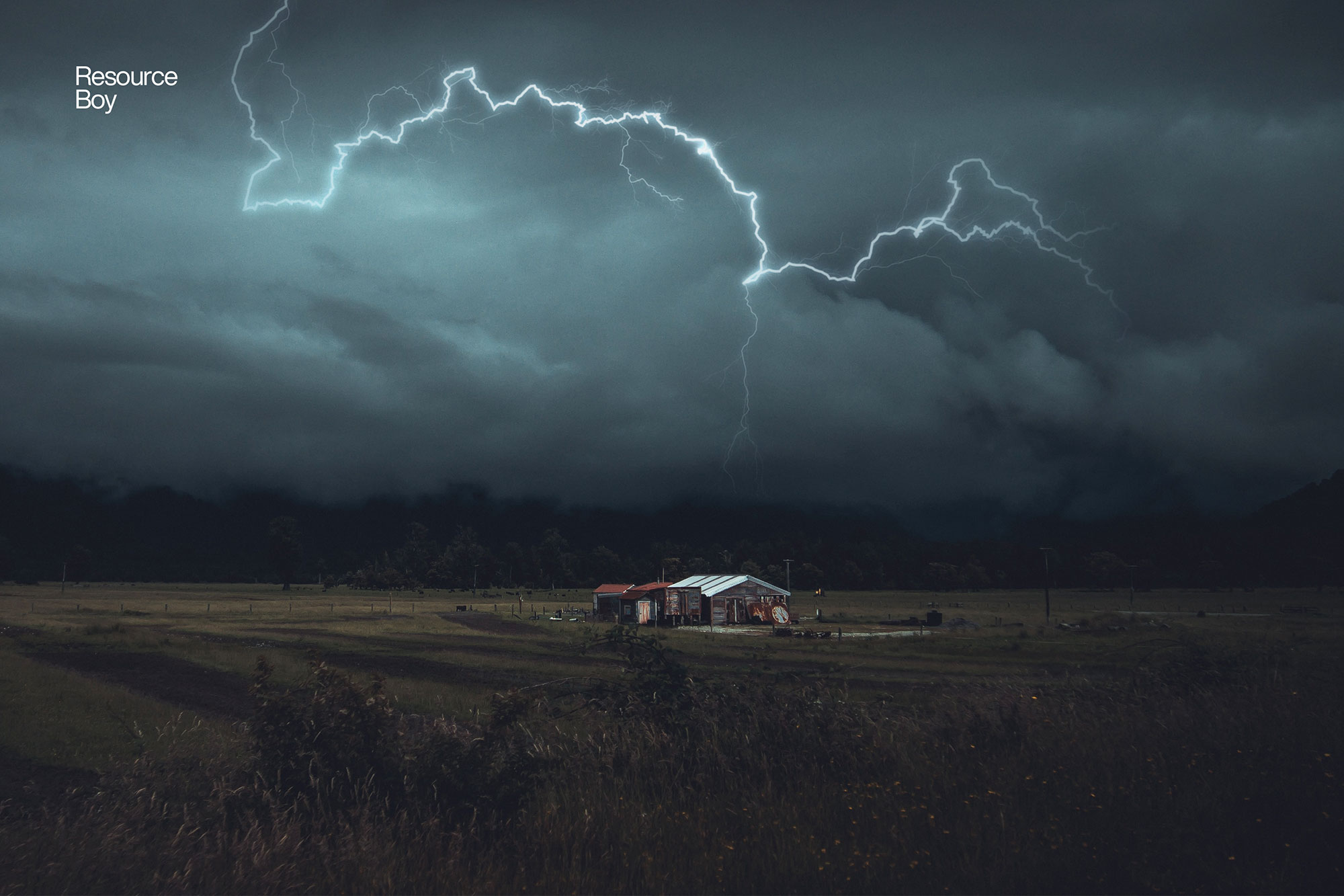 100 Lightning bolt effects Photoshop brushes